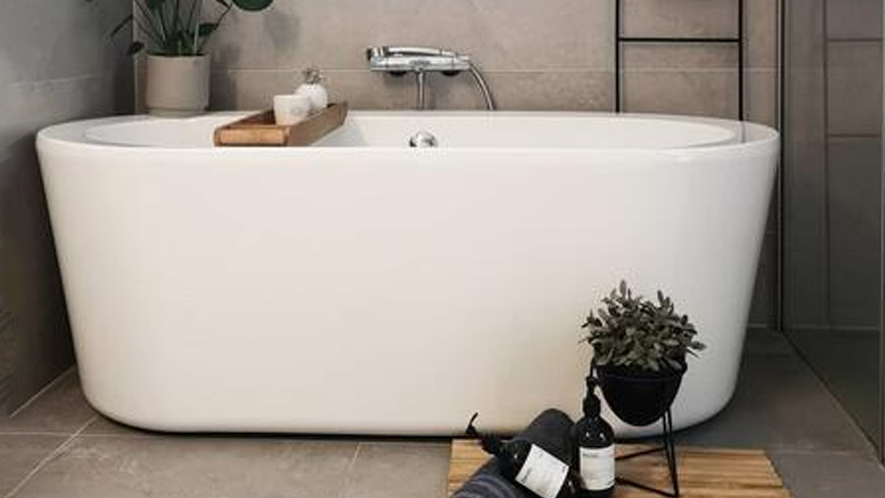 Vikingbad Badekar: Frittstående & Hjørnebadekar - Bad.no